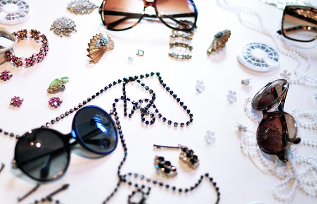4 Fab DIY Embellished Bedazzled Sunglasses For the Bling of It!