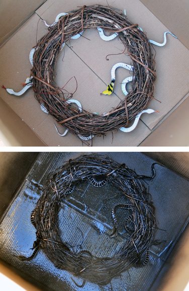 DIY Halloween // Spooky Slithering Snake Wreath
