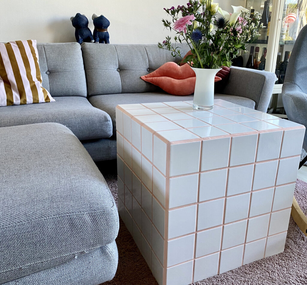 DIY DECOR Inspiration // Tiled Tables