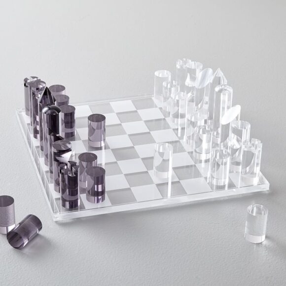 Pretty Chess Sets // Gift Idea Inspired by The Queen’s Gambit