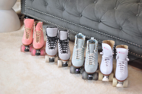 Roller Skates Video Review – Moxi, Moonlight Rollers, BTFL & Chicago