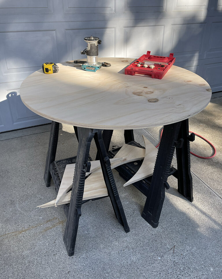 DIY Modern Round Kitchen Dining Table with Contrasting Base