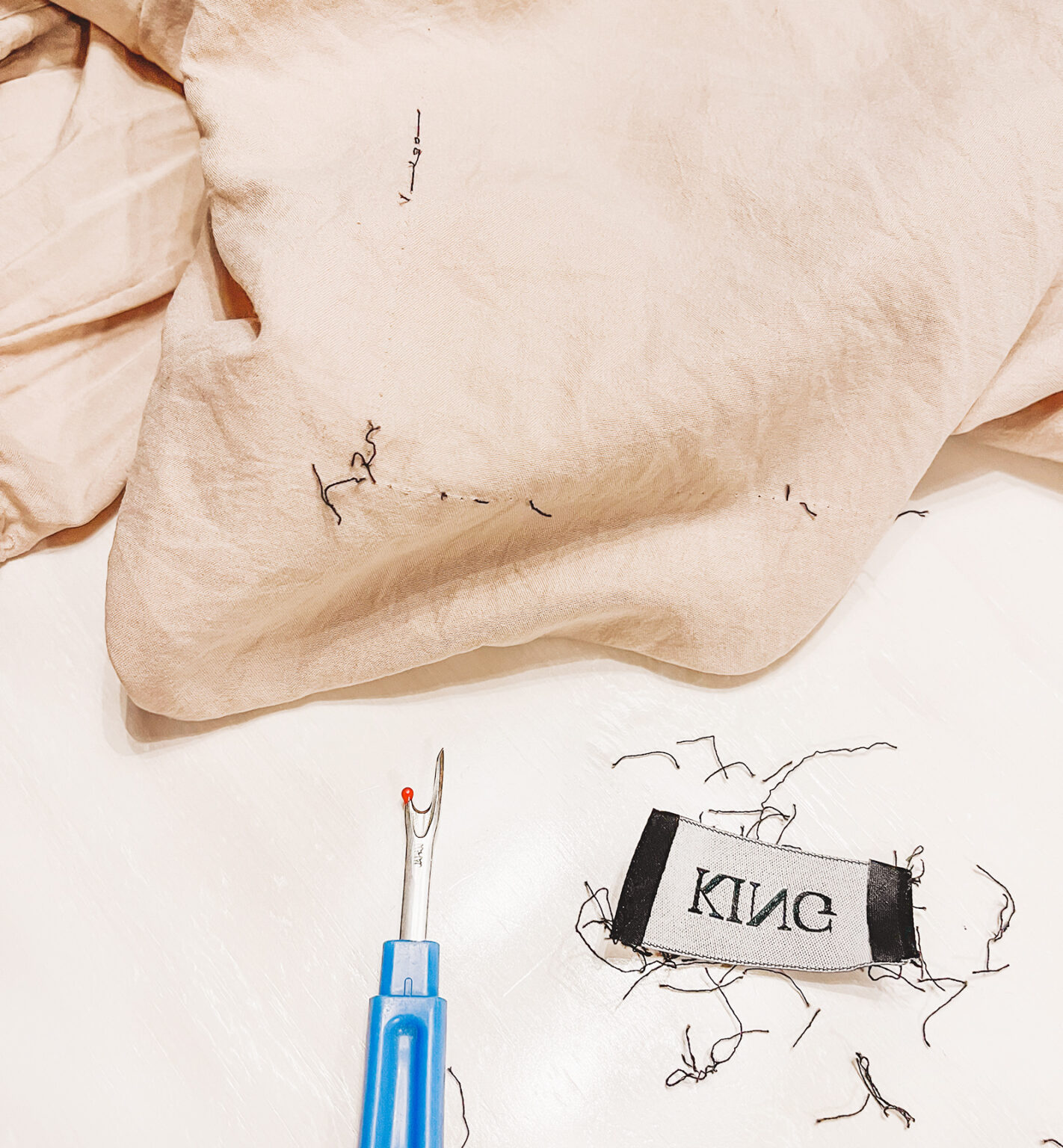 UpCycle DIY // Reuse and Recycle Comforter Carry Bags into Laundry Bags