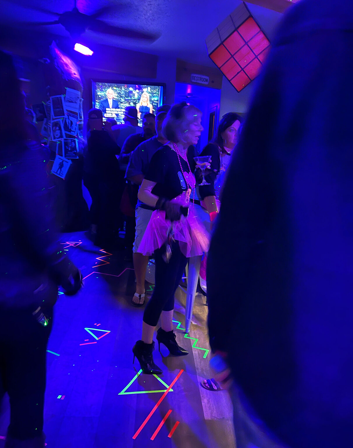 DIY Oversized Rubik’s Cubes for Epic 80’s Party Decor