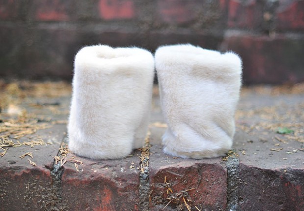 DIY 2015 Fall Fashion Trends // Detachable Faux Fur Cuffs