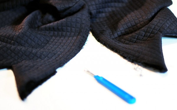 DIY Open Side Slit Sweatshirt