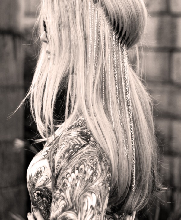 DIY Hanging Chains Headband // Boho Coachella Hair